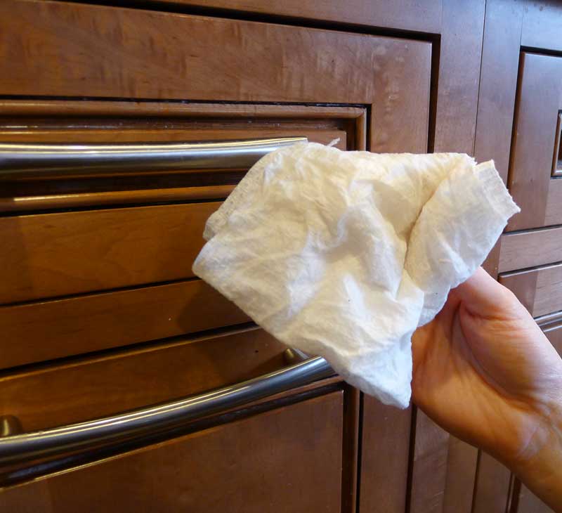 Simple and Effective Spring Cleaning Tips #SpringClean16 - Akron Ohio Moms