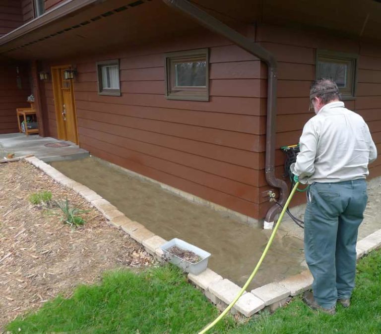 Prevent Insects from Entering Your Home with TruGreen - Akron Ohio Moms