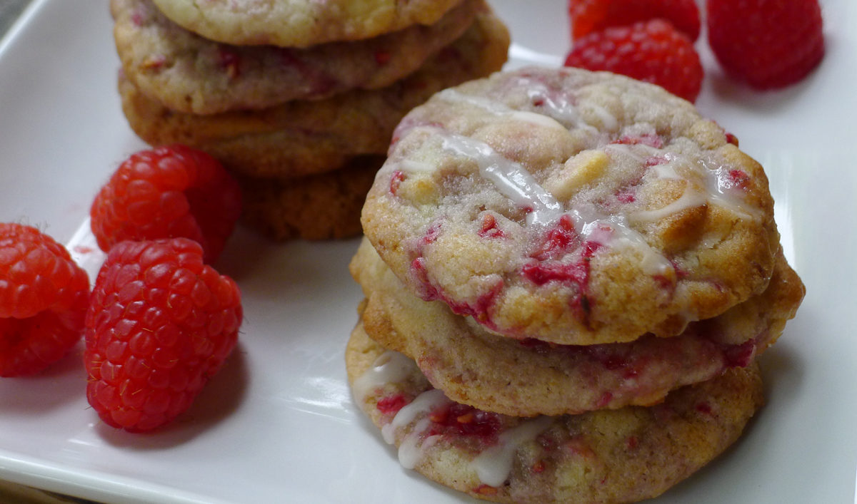 Easy Raspberry White Chocolate Macadamia Nut Cookie Recipe - Akron Ohio ...