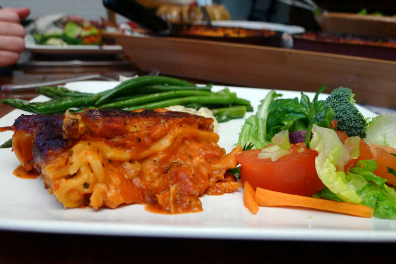 Balance Your Plate for Better Health this Holiday Season - Akron Ohio Moms