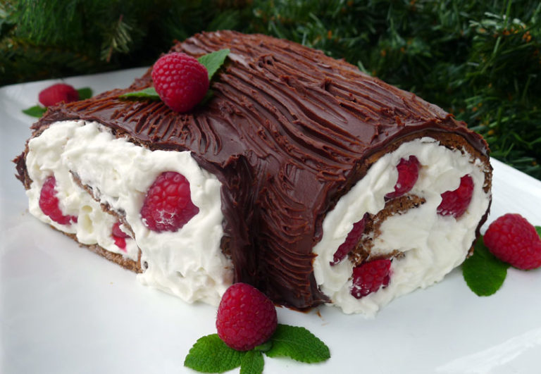 Raspberry Yule Log Bûche de Noël Recipe - Akron Ohio Moms