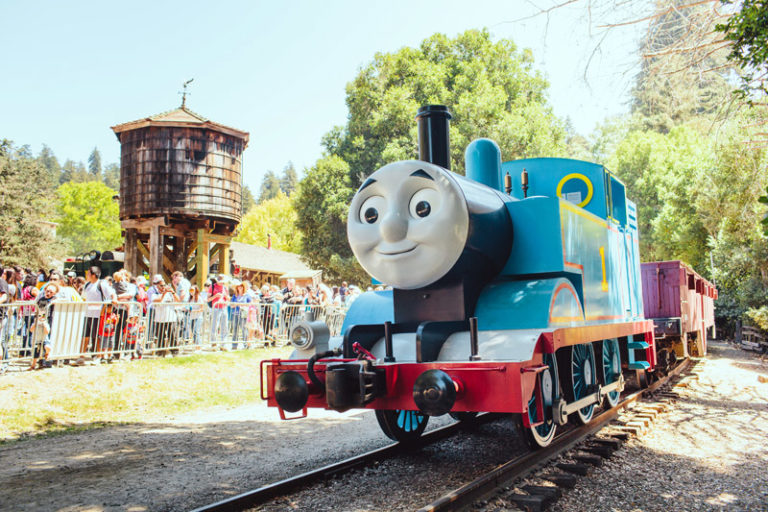 Day Out With Thomas Pulling into Cuyahoga Valley Scenic Railroad! # ...