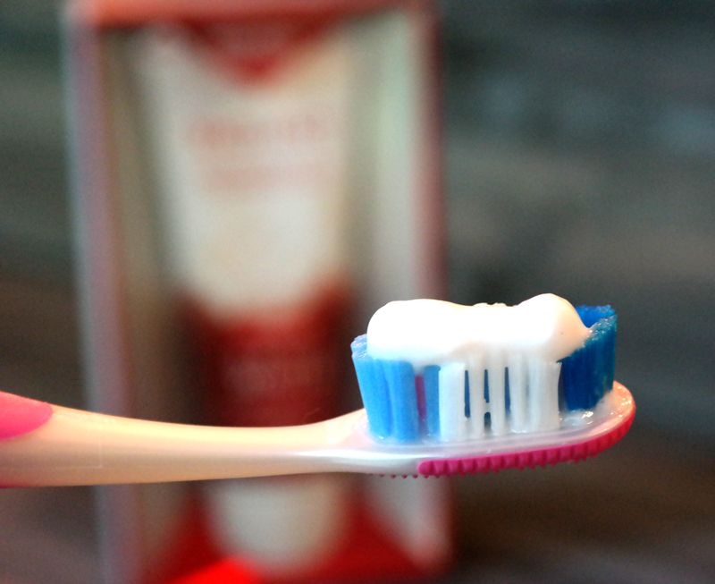 Colgate Radiant Toothpaste Whitens Teeth Inside and Out! - Akron Ohio Moms