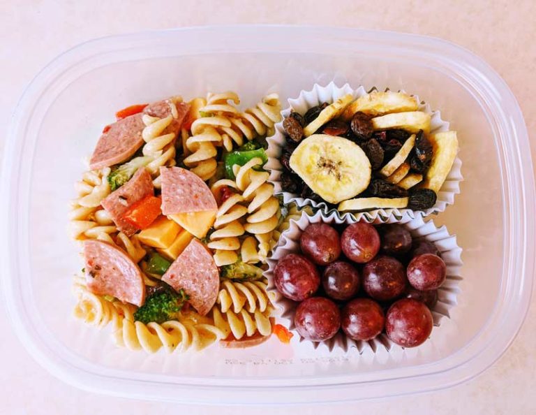 School Lunch: 3 Simple Lunches + Tips for Prepping Ahead! - Akron Ohio Moms