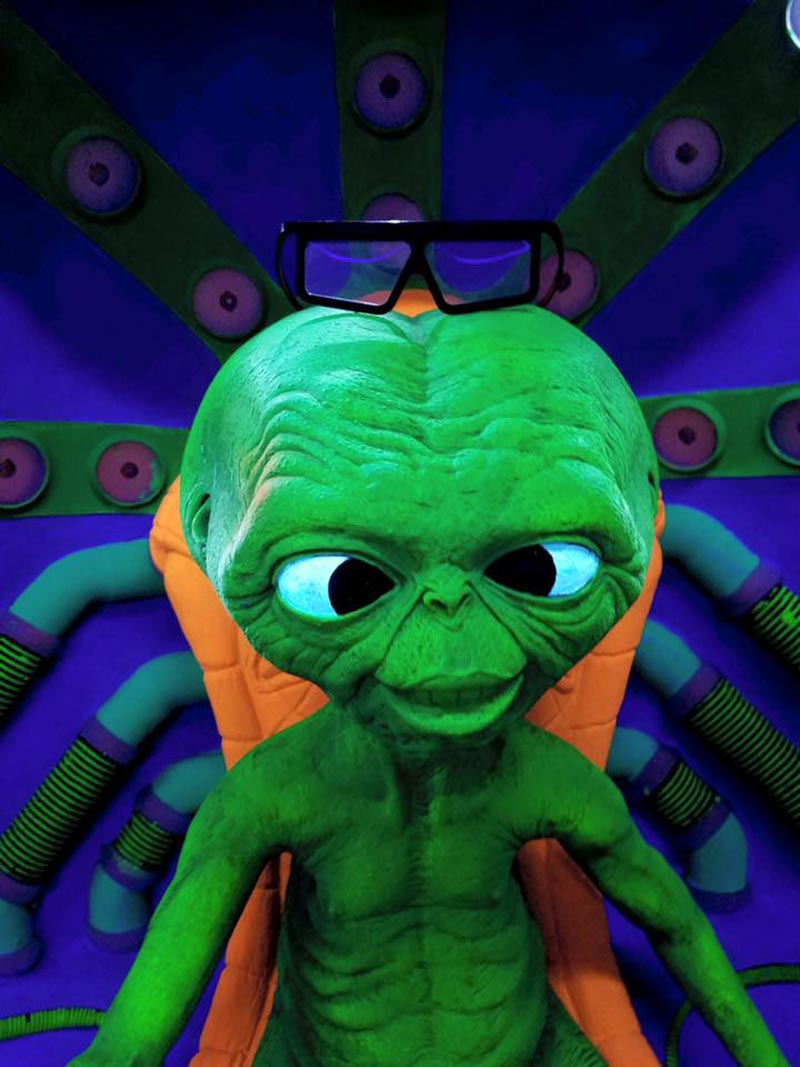 Out of this World Fun at Alien Vacation Mini Golf! - Akron Ohio Moms