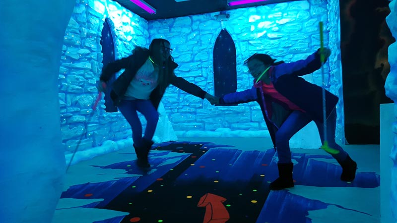 Out of this World Fun at Alien Vacation Mini Golf! - Akron Ohio Moms
