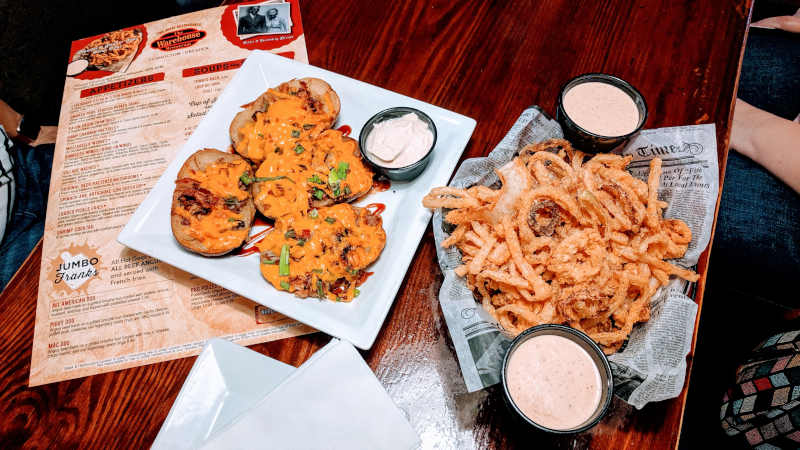 Great Shopping & Dining in Historic Roscoe Village In Coshocton, Ohio ...