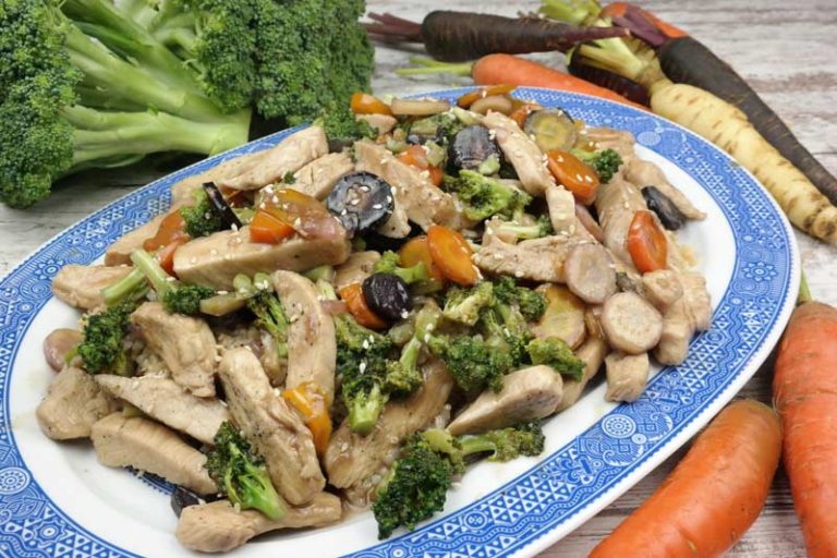 Broccoli & Carrot Stir Fry with Chicken - Akron Ohio Moms