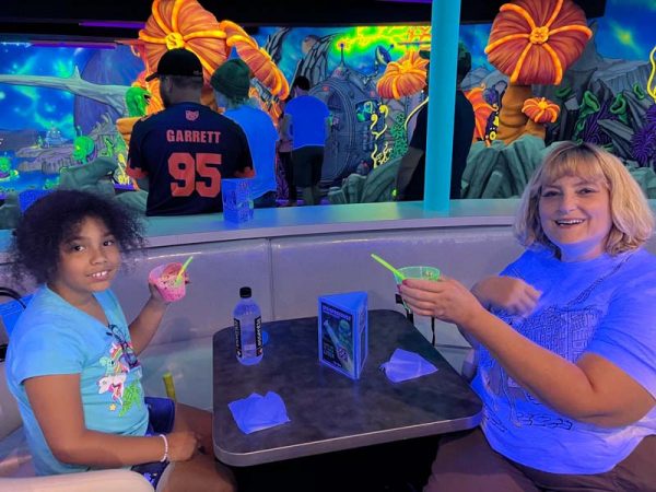 Visit Ohio's Best Mini Golf - Alien Vacation Mini Golf - Akron Ohio Moms