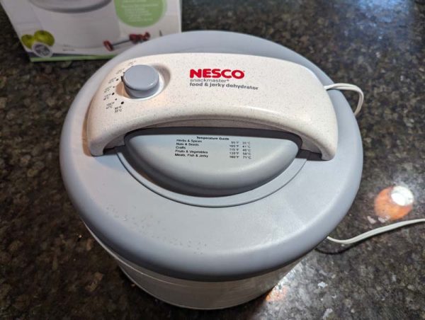 Keeping the Goodness Alive: The NESCO Food & Jerky Dehydrator - Akron ...