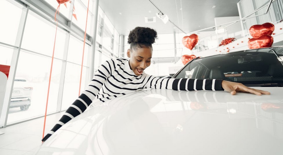 10 Essential Tips for First-Time Car Buyers - Akron Ohio Moms