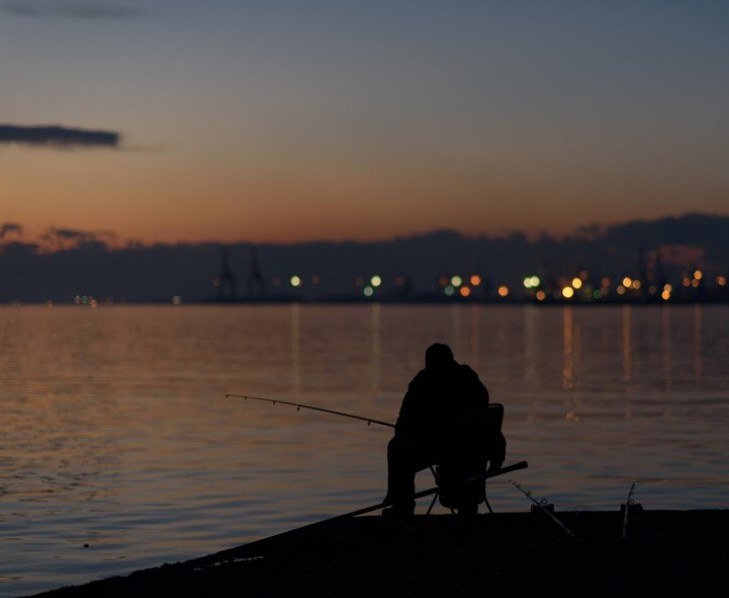 Night Fishing for Bass: Secrets and Strategies for a Successful Catch ...
