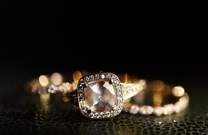 A Closer Look at 10-Carat Diamonds: Cut, Clarity, and Color - Akron ...