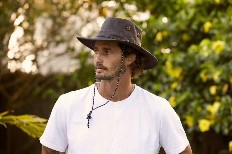 Men's Rain Hat Tips for Ultimate Comfort and Versatility - Akron Ohio Moms