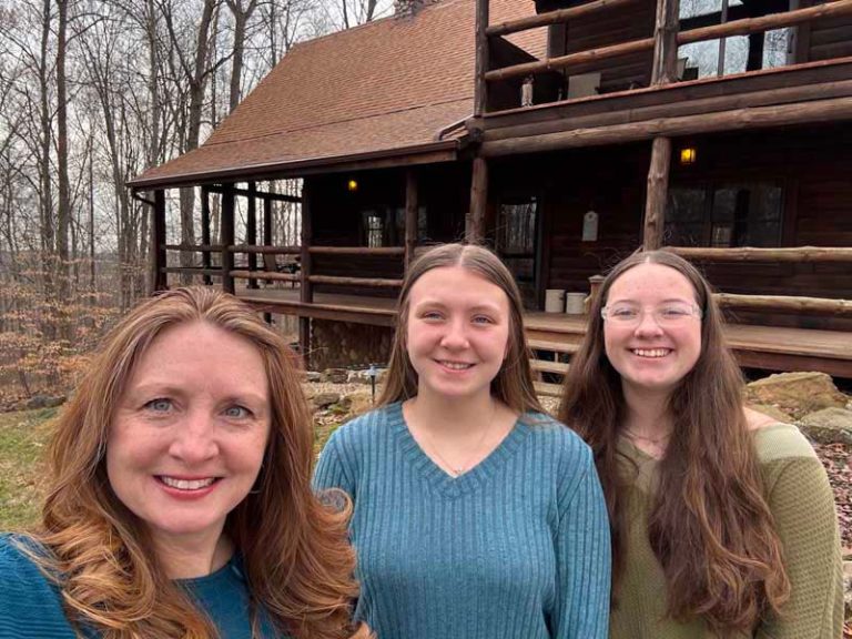 Hocking Hills Getaway: Luxury, Nature & Family Time at Cabins by the ...