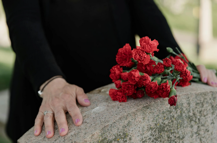 Designing a Personalized Ceremony to Honor Your Loved One’s Legacy ...