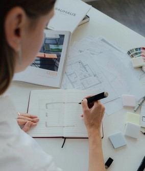 6 Reasons Hiring an Interior Designer Is Worth the Investment - Akron ...