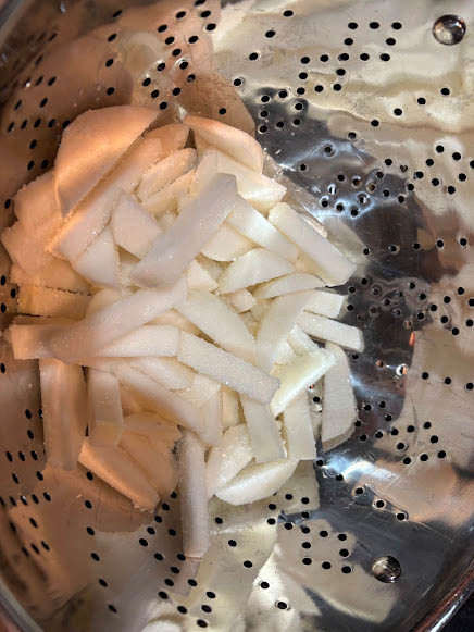 Copycat Aladdin’s Pink Pickled Turnips Recipe - Akron Ohio Moms